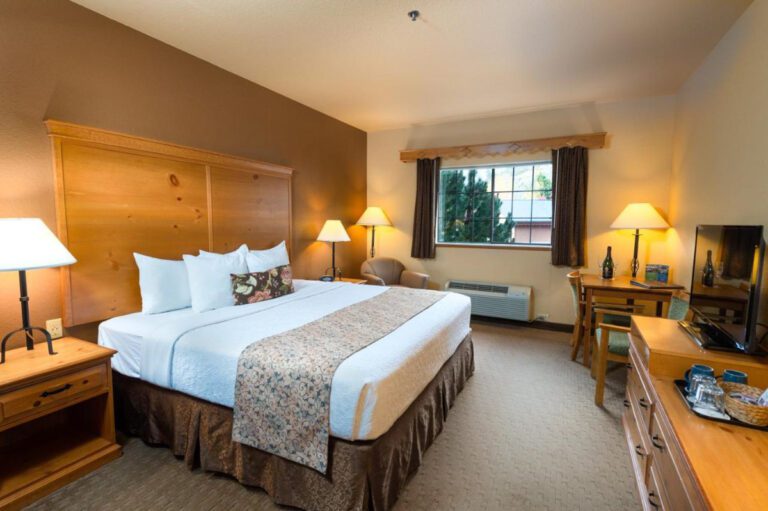 Guide to a Magical Leavenworth Washington Christmas [2024] | Two ...