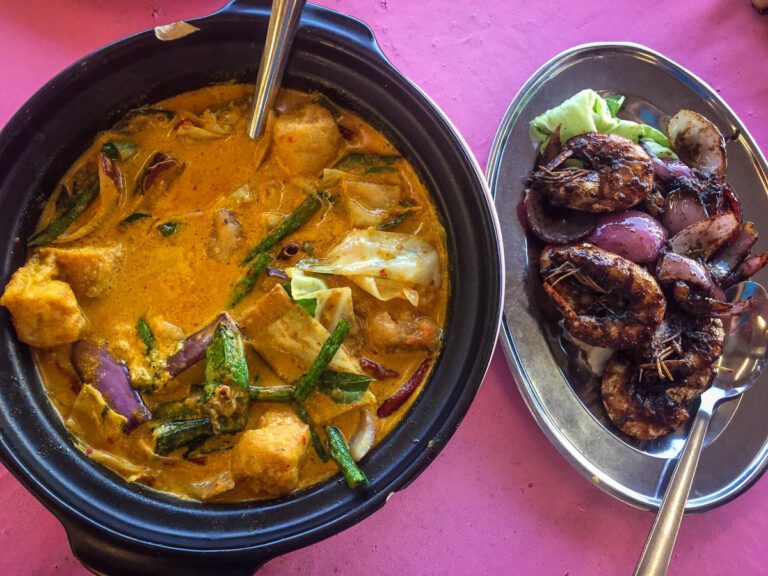 25 Delicious Thai Dishes You Must Try | Two Wandering Soles