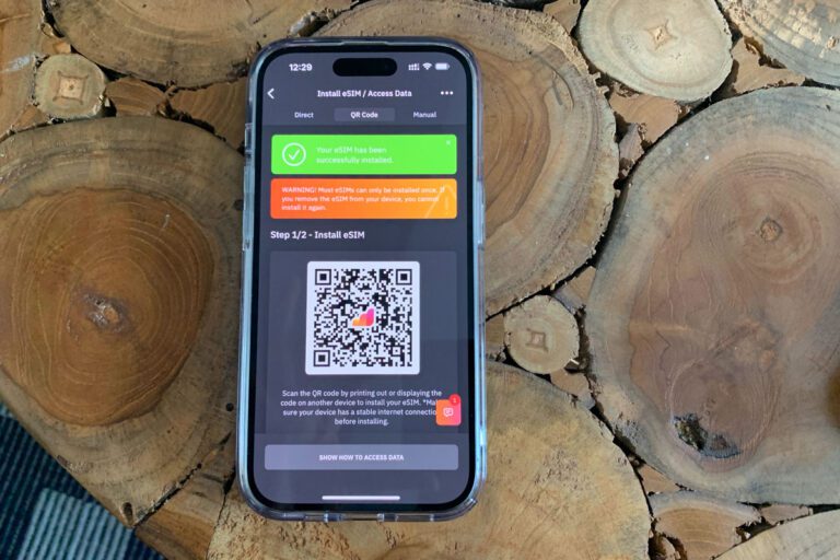 How to Get Cell Service Abroad (without spending a fortune!)