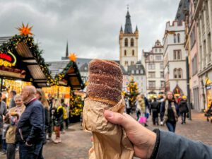 35 Christmas Market Foods & Drinks + Where to Try Them (2023) | Two ...