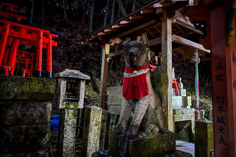 How to Visit Japan's Fushimi Inari Shrine (+ insider tips!) | Two ...