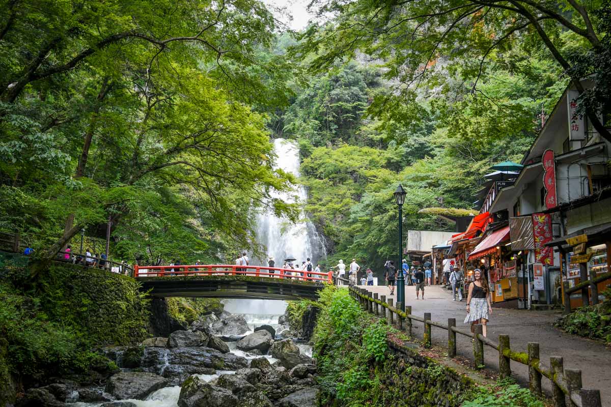 Minoh Park: Osaka’s Best Kept Secret | Two Wandering Soles