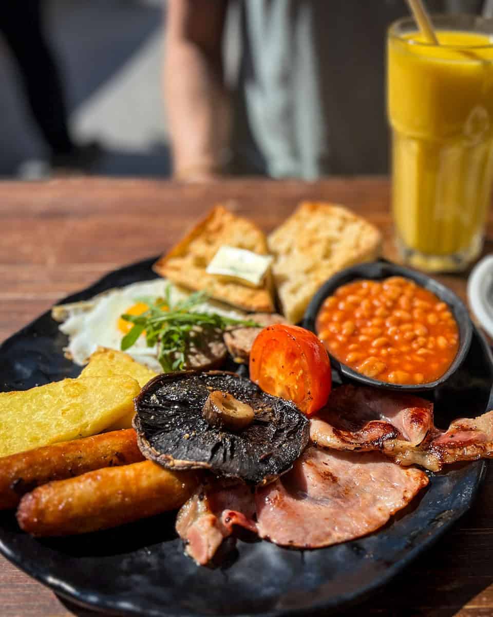 Survive Toddler Jet Lag (tips & tricks) | Two Wandering Soles