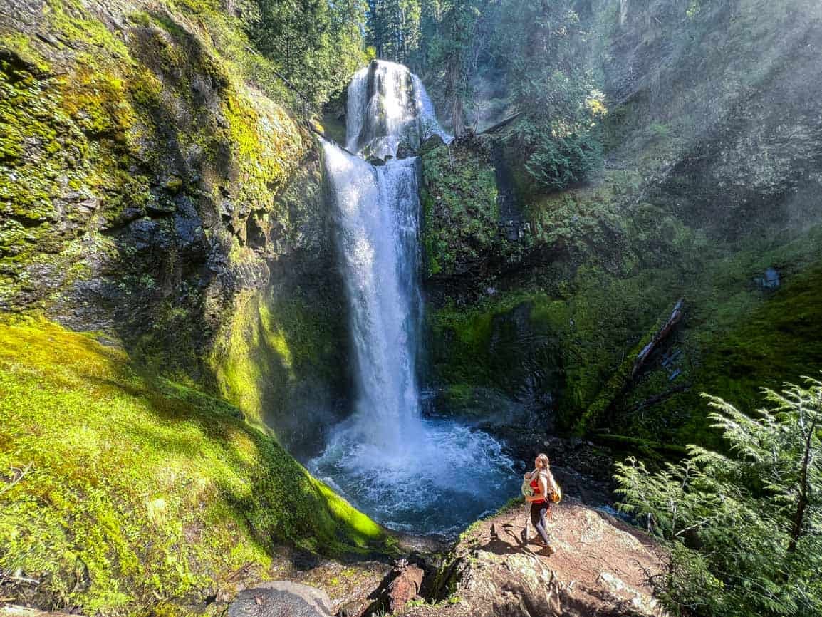 16 Scenic Waterfalls Near Portland, Oregon (+how to see them!) | Two ...