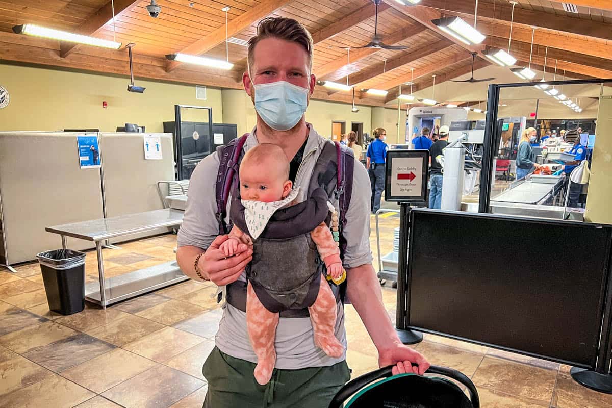 26 Healthy & Easy Travel Snacks for Toddlers and Babies | Two Wandering ...