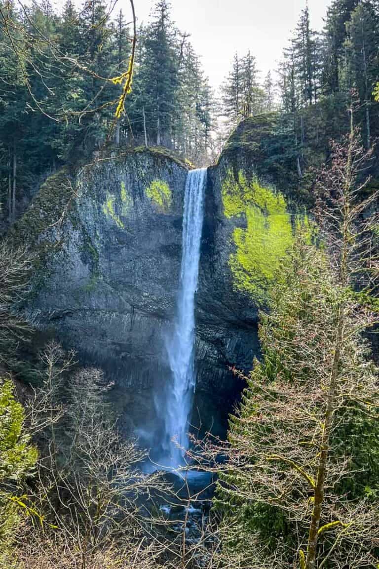 16 Scenic Waterfalls Near Portland, Oregon (+how to see them!) | Two ...