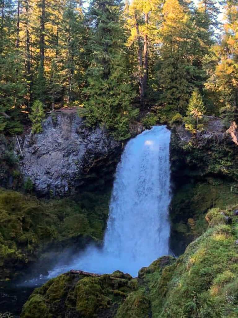 16 Scenic Waterfalls Near Portland, Oregon (+how to see them!) | Two ...
